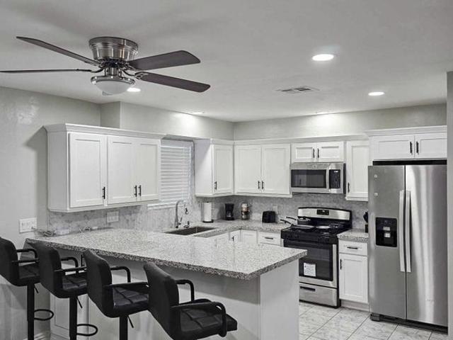 Newly Renovated Home in Phoenix Near Eleven, Jack
