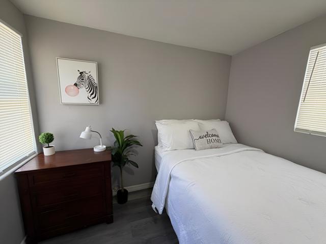Newly Renovated Home Near DT Orlando and public transportation! FREE WiFi and ALL Utilities Included