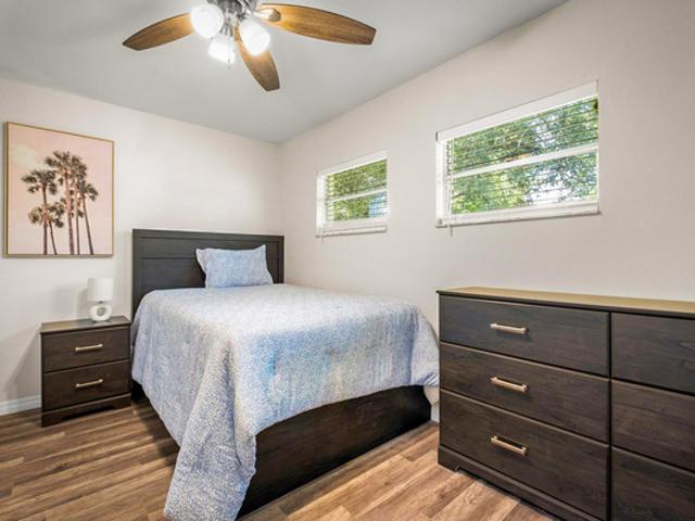 Newly Renovated Home Near DT Orlando, Millenia Mall, I Drive & I4 !
