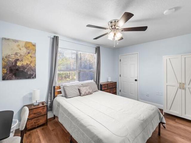 Newly Renovated Jacksonville Home – Apply Today!