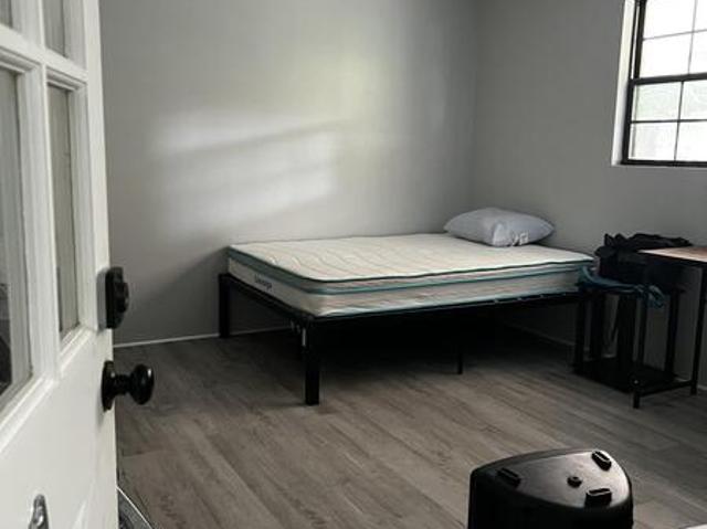 Newly renovated & modern Orlando House