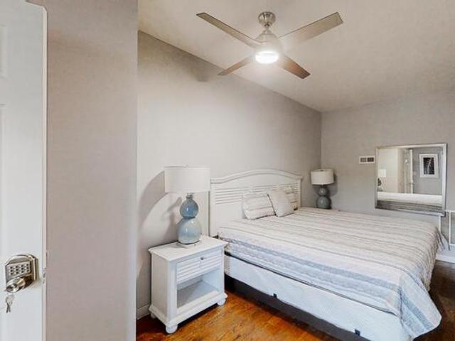 Newly renovated & modern Atlanta Duplex close to MARTA and West Midtown