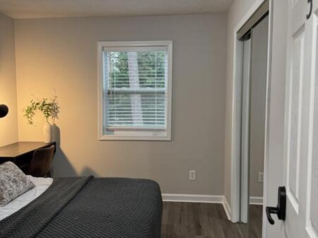 Newly Renovated, Modern & beautiful Lawrenceville House with Backyard