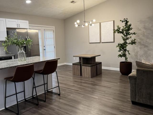 Newly Renovated, Modern & beautiful Lawrenceville