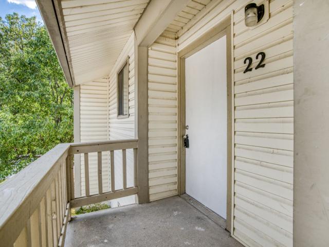 Newly Renovated Maumelle Condo