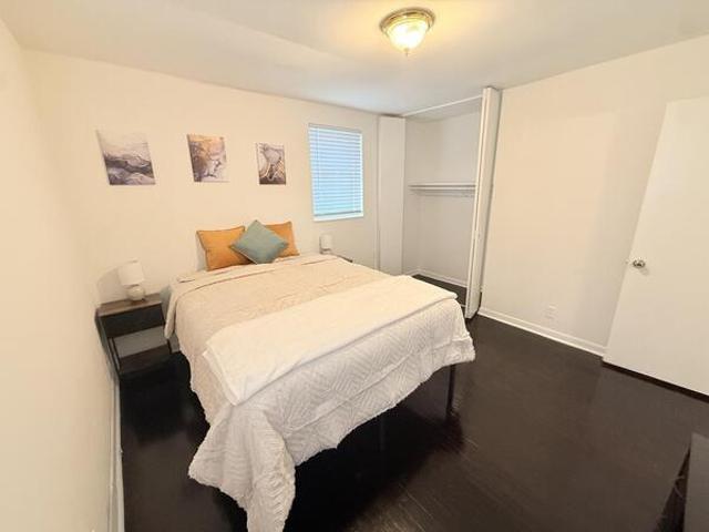 Newly Renovated Nashville Living Utilities Included High Speed Wi Fi Prime Location