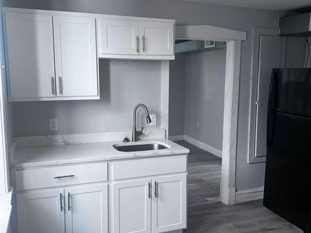 Newly Renovated Shared Home Near Downtown Gary wit