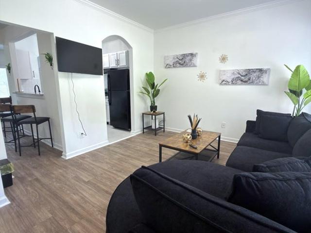 Newly Renovated Spacious Bedroom Home in Southwest