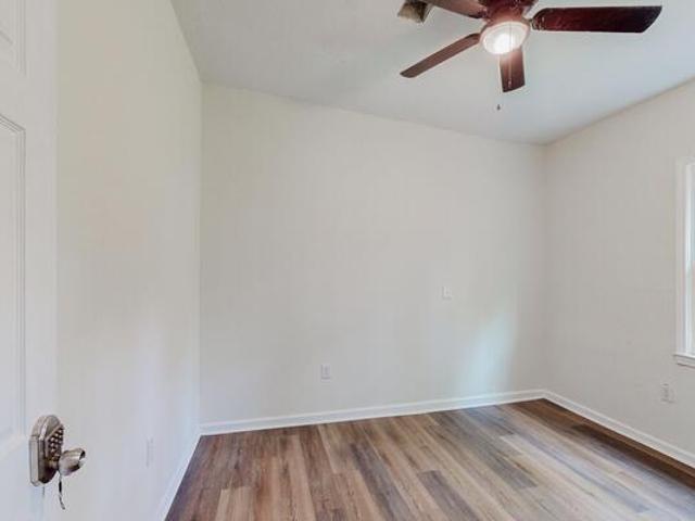 Newly Renovated & Spacious Stone Mountain Home | Beautiful, Secure, and Spacious | No Move In Fee, Free Wi Fi, Monthly Cleanings, Bus Stop 1 Miles Away, and Grocery Store 0.4 Miles Away
