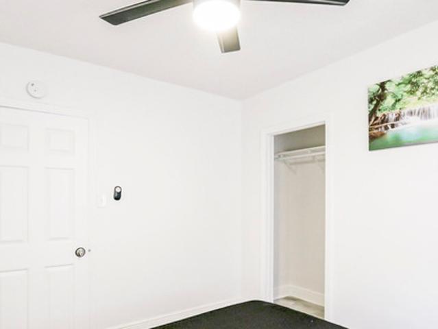 Newly renovated & spacious Tampa House with Backyard! These book FAST! Move Quick!