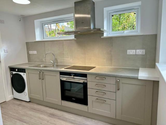 Newly Renovated Studio Flat – All Bills Included