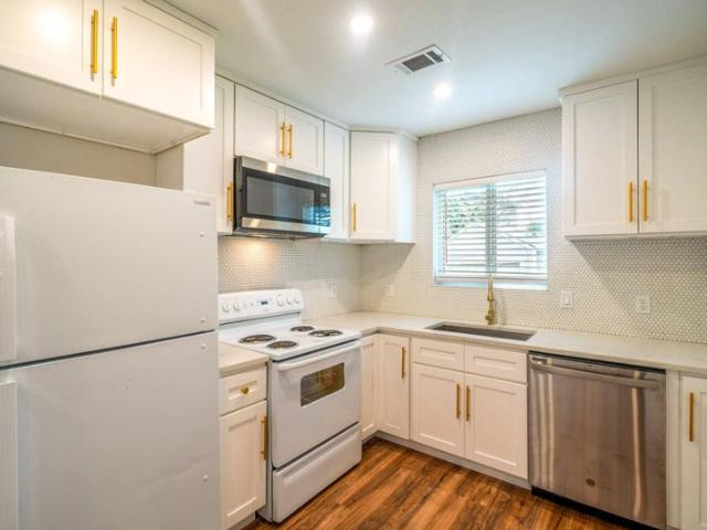 Newly Renovated Pasadena Home! *Super Host