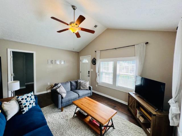 NEWLY RENOVATED: Room available in AtlantaGA_$100