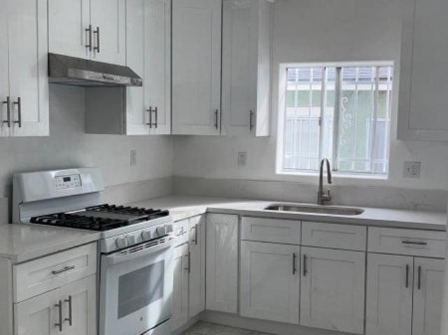 Newly Renovated Rooms for Rent – Utilities Incl