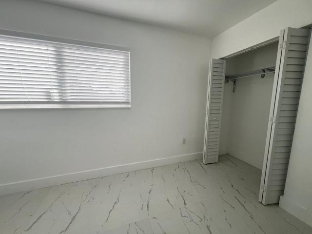 Newly Renovated Units Available Now! 2 Bedroom Apartment for Rent at 2251 Ne 170th St, North Miami Beach, FL 33160 Fulford Bythe Sea