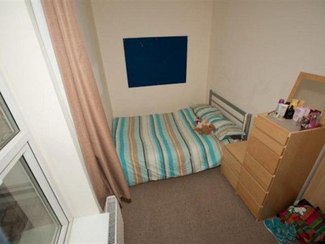 Newly refurbished 5 double bedroom house for July 2014!