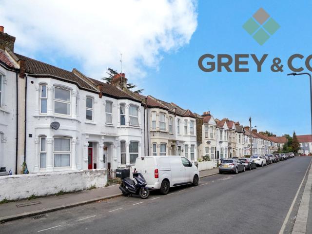 Newly Refurbished 2 Bed First Floor Flat in Superb Wembley Location
