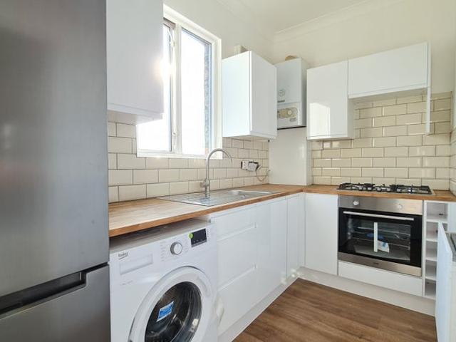Newly Refurbished 2 Bed Flat on Stroud Green Rd