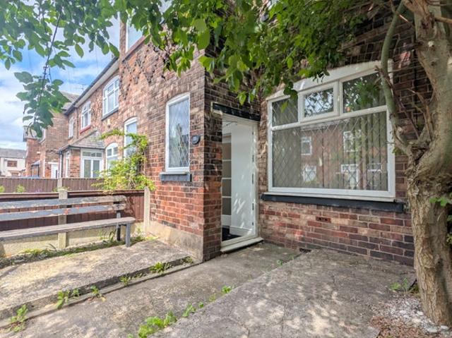 Newly Refurbished 2 Bed Home Middleton M24