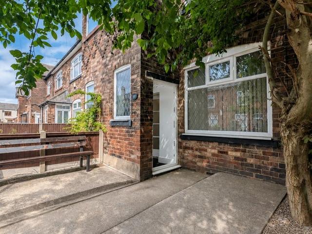 Newly Refurbished 2 Bed Home Middleton M24