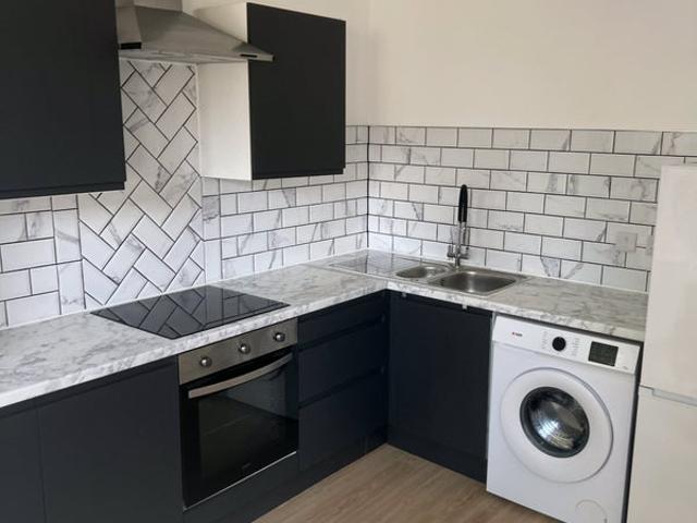 Newly Refurbished 2 Double Bedroom Flat – Walthams