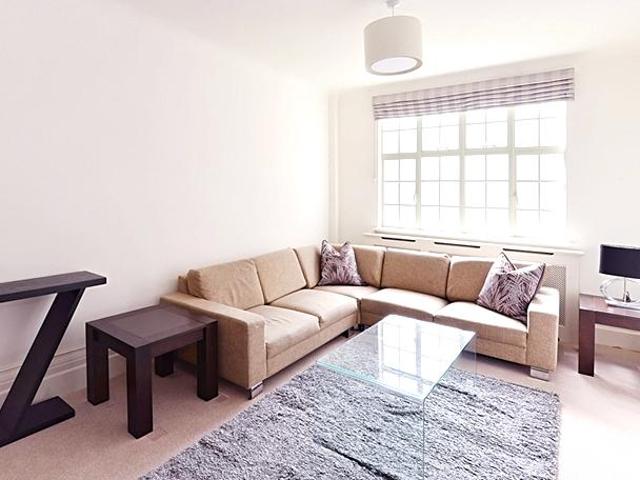 Newly Refurbished Five Bedroom. 5 bed apartment to rent £8,732 pcm £2,015 pw