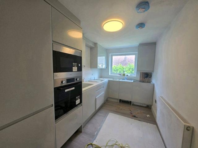 Newly refurbished one bedroom flat