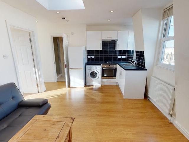 Newly refurbished one double bedroom flat, W9