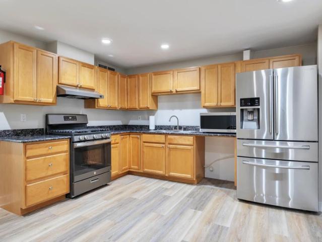 NewlyRemodeled Comfy Northern Phoenix House with 2