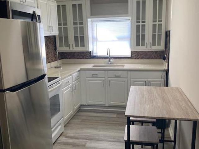 NewlyRenovated Tampa House that is Cozy and Comfy