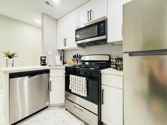 Newlyrenovated & beautiful Houston Duplex Multipl