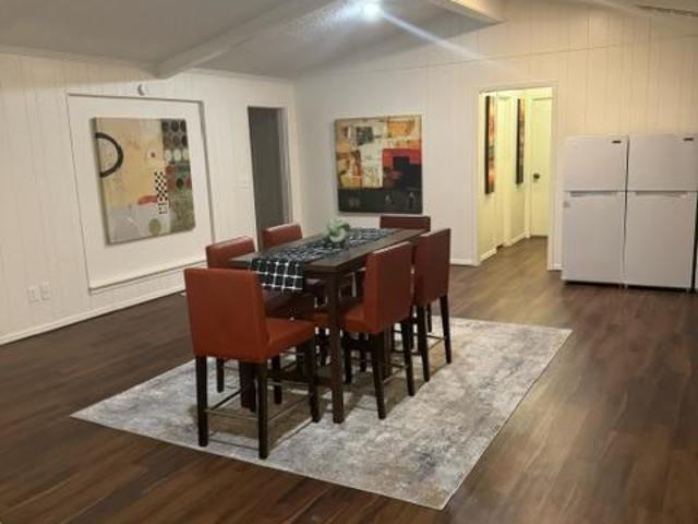 Newlyrenovated & beautiful Oklahoma City House wit