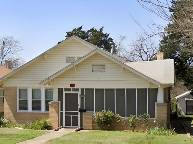 Newlyrenovated & comfy Dallas House