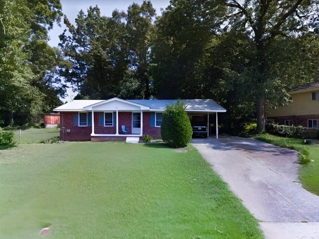 Newlyrenovated & cozy Conley House with Dining are