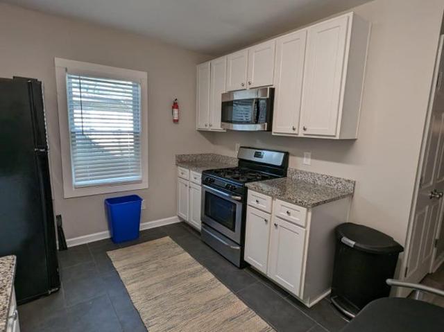 Newlyrenovated downtown Atlanta Duplex w bus stop