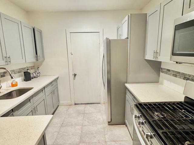 Newlyrenovated & highquality Baltimore Townhouse w