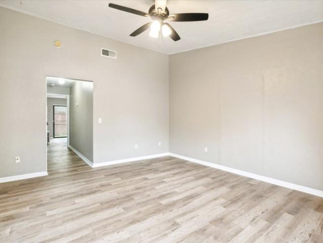 Newlyrenovated & highquality Gainesville Duplex M