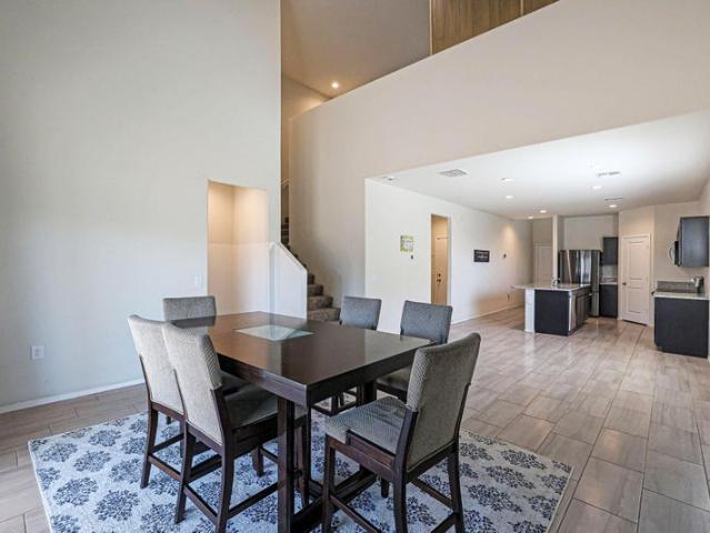 Newlyrenovated & spacious Buckeye House with Dinin