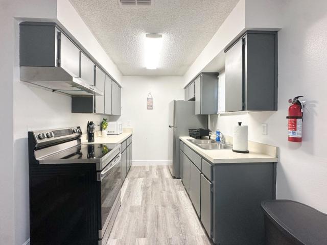 Newlyrenovated & spacious Clearwater APARMENT 2 M