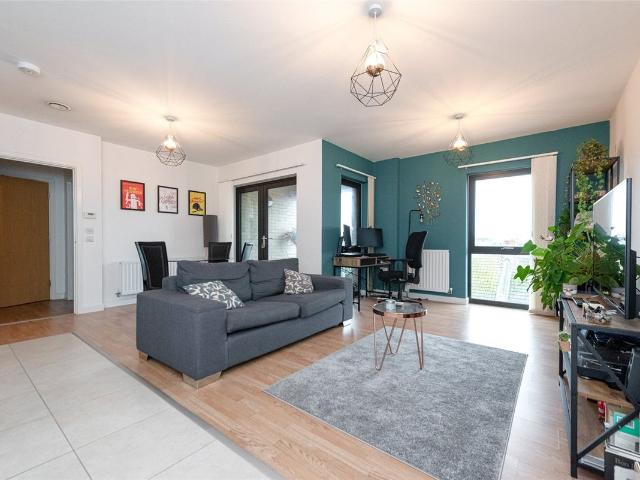 Newman Close, London NW10, 1 bed flat to rent, £1,950 pcm | PrimeLocation