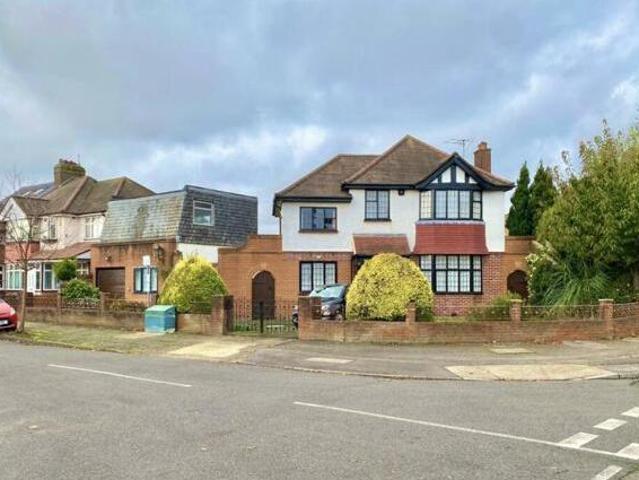 Newman Road, Hayes, 4 Bedroom House