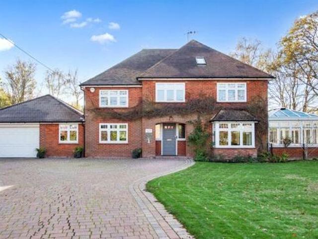 Newnham Road, Hook, 5 Bedroom Detached