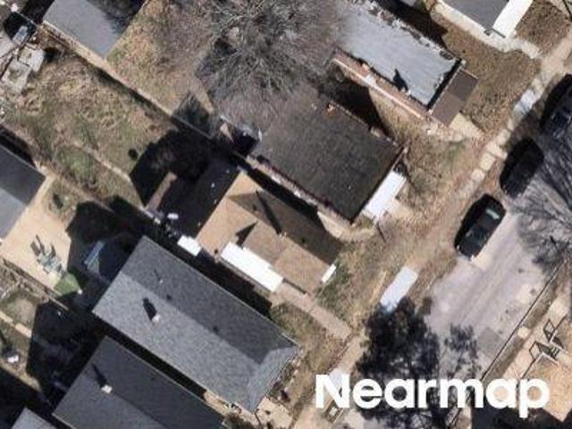 Newport Ave