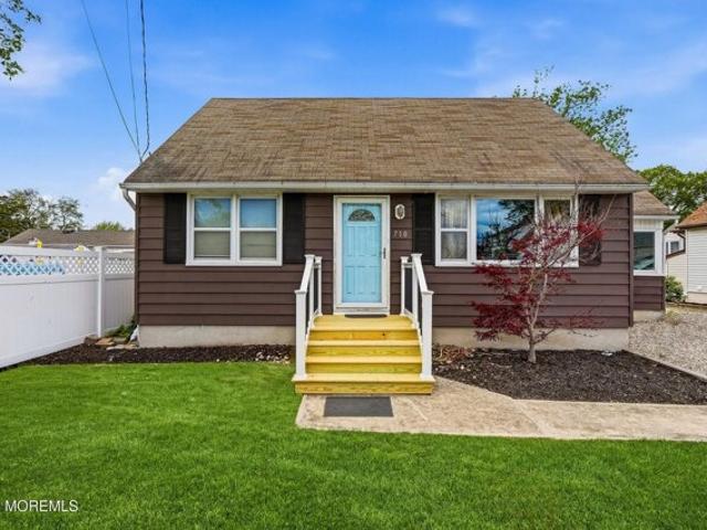 Newport Ave, Ocean Gate, Home For Sale