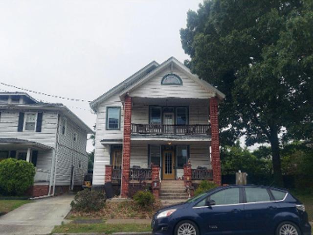 Newport Avenue