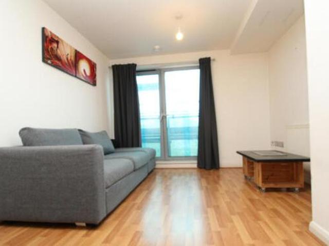 Newport Avenue, London, 1 Bedroom Apartment