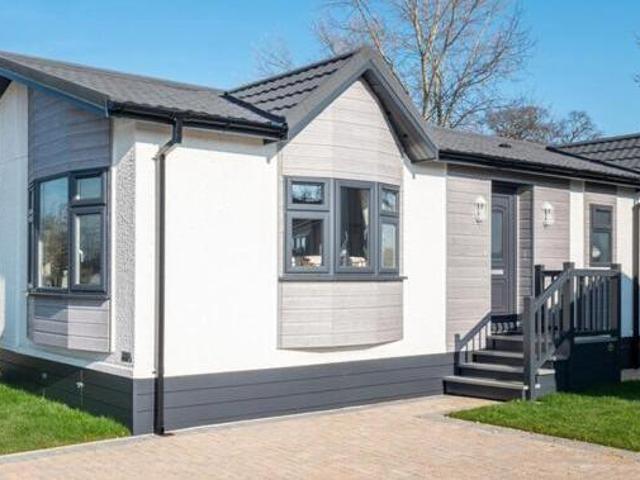 Newport, Burnt House Lane, Isle Of Wight, 2 Bedroom Park