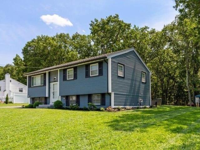 Newport Dr, Westford, Home For Sale