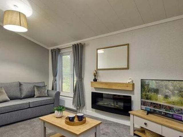 Newport, Isle Of Wight, 2 Bedroom Park