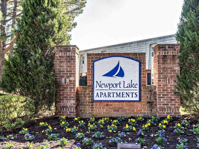 Newport Lake Apartments 3 Bedroom Apartment for Rent at 173 Louise Dr, Newport News, VA 23601 Saunders